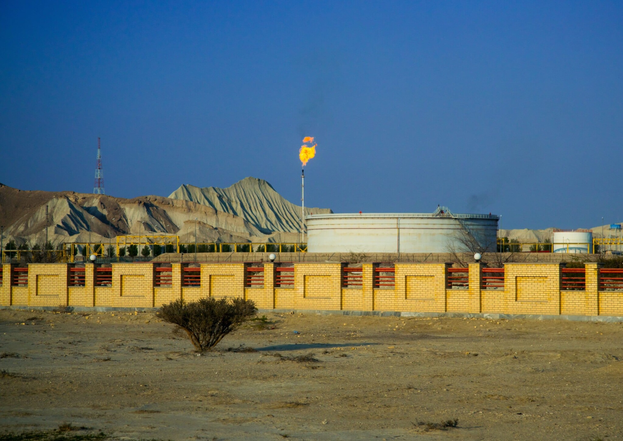 Iran Touts More Than $15 Billion of Oil Revenue