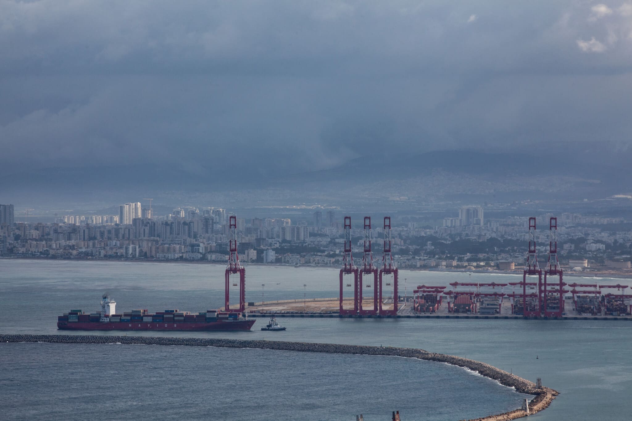 Under Hezbollah fire on the bay of Haifa